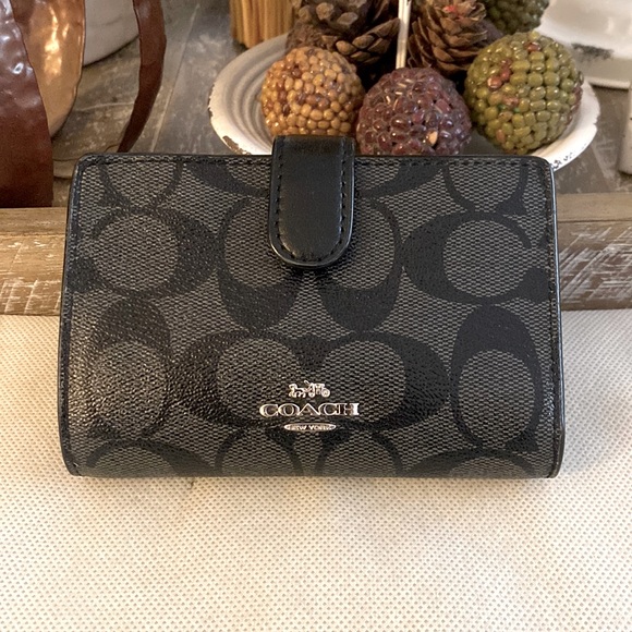 Coach | Bags | Coach Signature Coated Canvas And Leather Wallet With ...